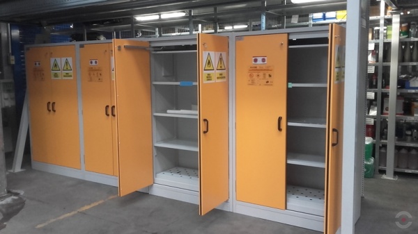 30 min fire resistant 2 door, 5 shelf cabinets 30-1200 VS5: Elega